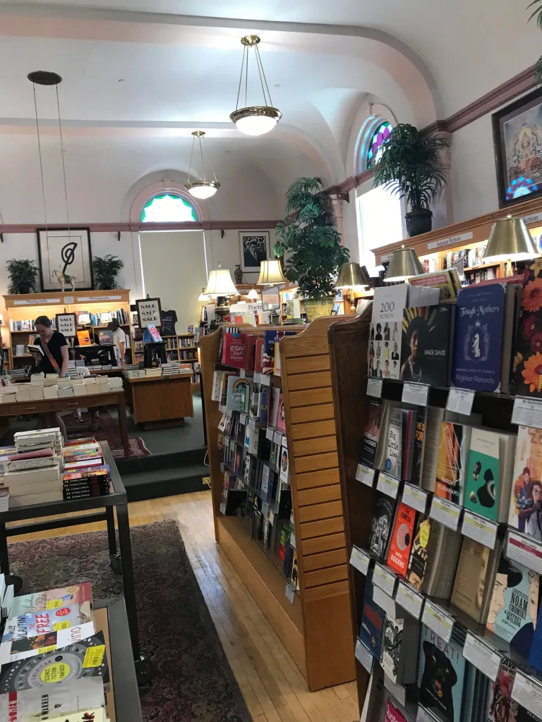 BEST LITTLE BOOKSTORES IN THE WEST! – Deep Wild Journal